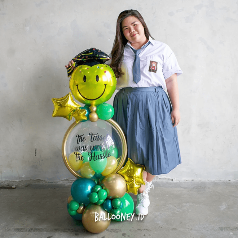 Standing Head Graduation Deco | BALLOONEY